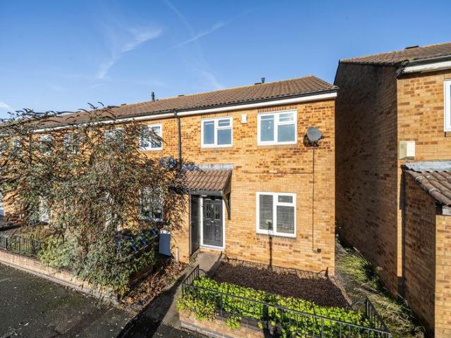 3 bedroom end of terrace house for sale