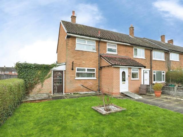 3 bedroom end of terrace house for sale