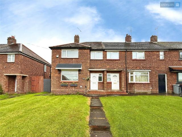 3 bedroom end of terrace house for sale