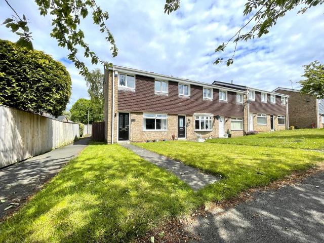 3 bedroom end of terrace house for sale