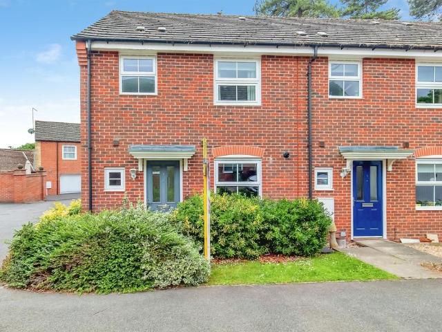 3 bedroom end of terrace house for sale