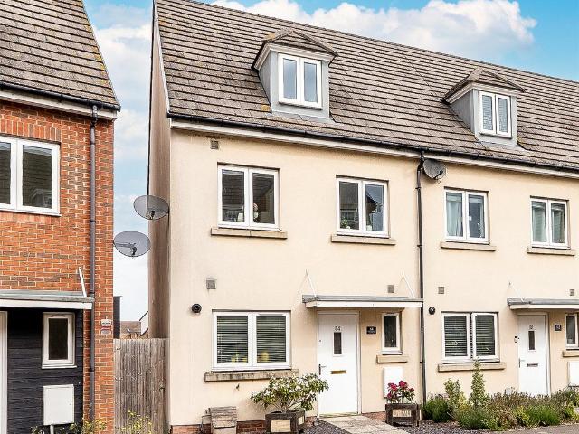 3 bedroom end of terrace house for sale