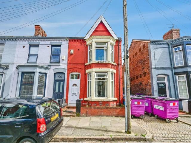 3 bedroom end of terrace house for sale