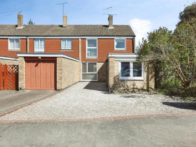 3 bedroom end of terrace house for sale