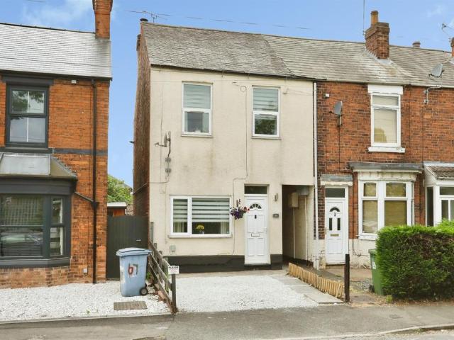 3 bedroom end of terrace house for sale