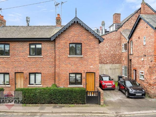 3 bedroom end of terrace house for sale