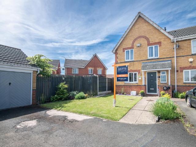 3 bedroom end of terrace house for sale