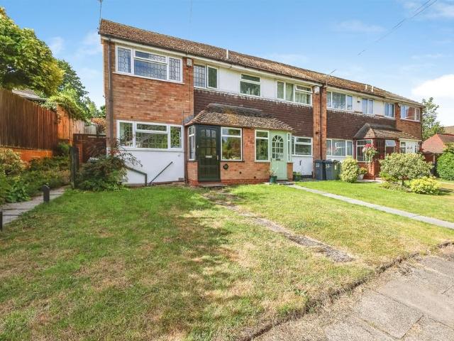 3 bedroom end of terrace house for sale