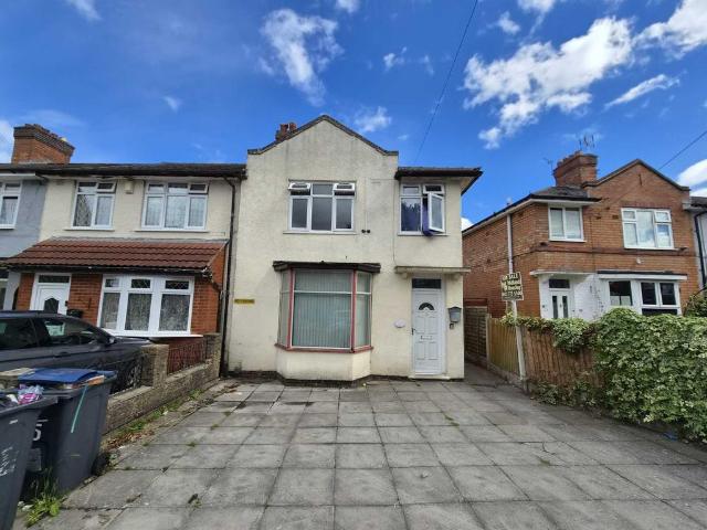 3 bedroom end of terrace house for sale