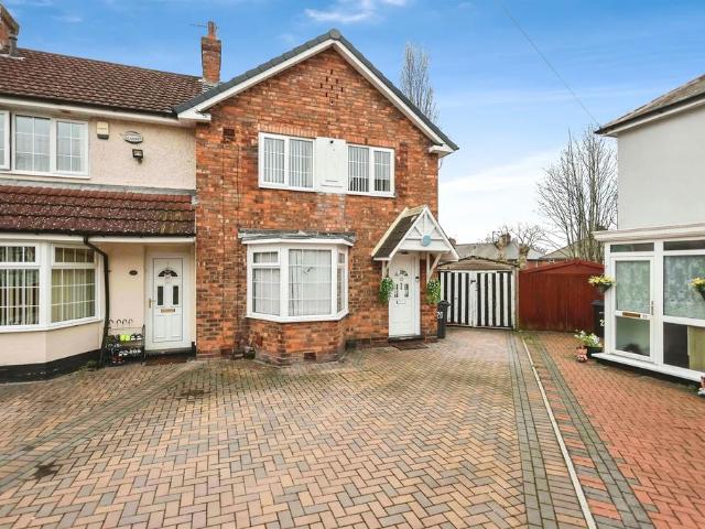 3 bedroom end of terrace house for sale