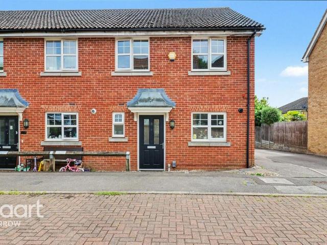 3 bedroom end of terrace house for sale