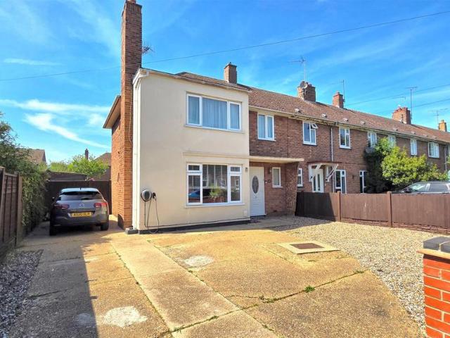 3 bedroom end of terrace house for sale