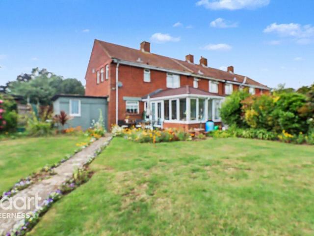 3 bedroom end of terrace house for sale