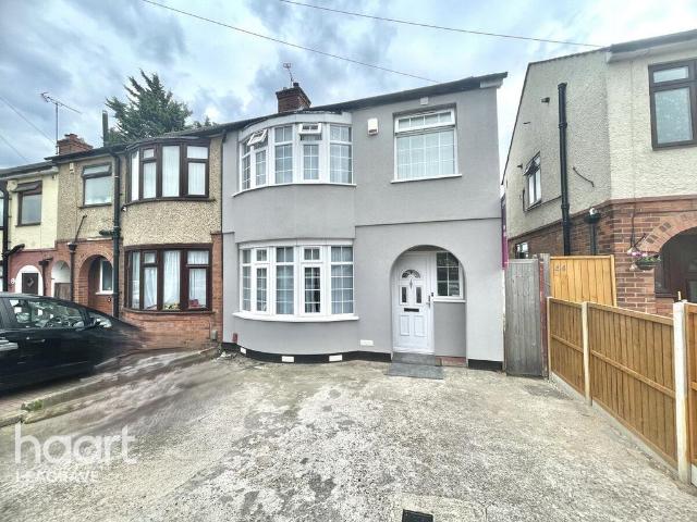 3 bedroom end of terrace house for sale