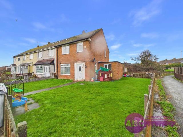 3 bedroom end of terrace house for sale