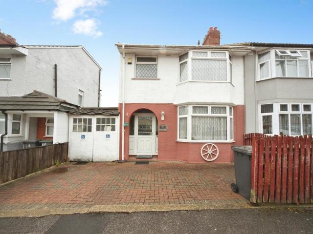 3 bedroom end of terrace house for sale