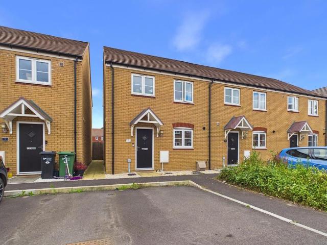 3 bedroom end of terrace house for sale