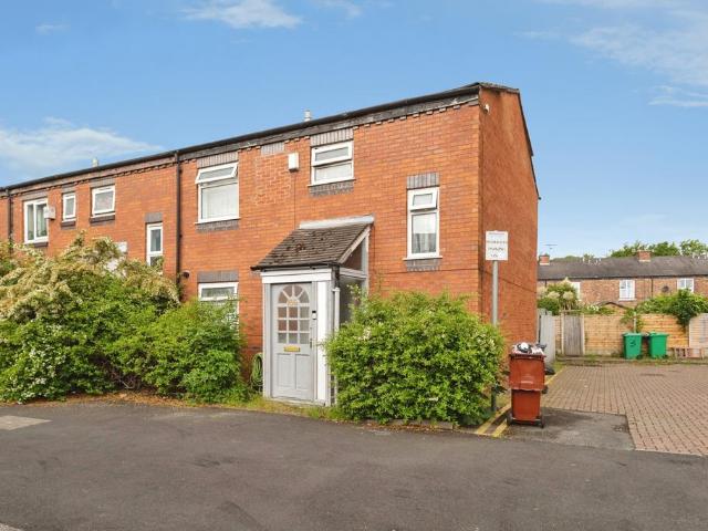 3 bedroom end of terrace house for sale