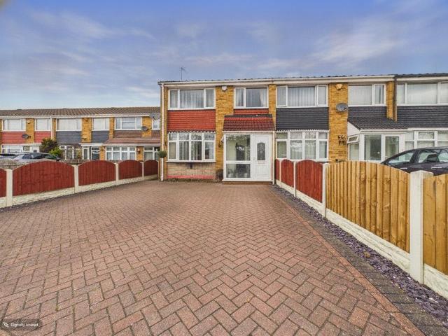 3 bedroom end of terrace house for sale