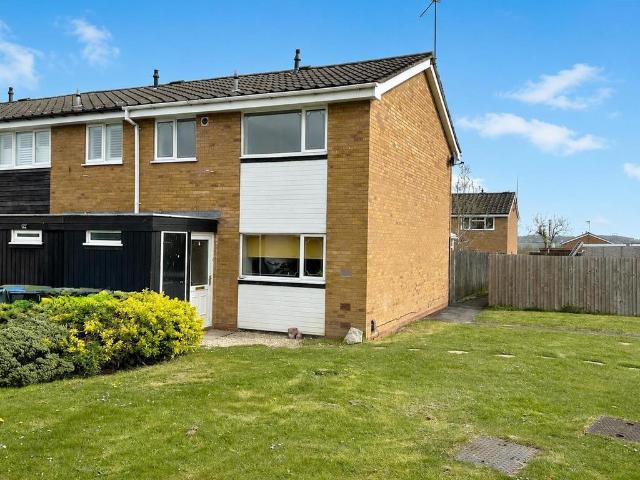 3 bedroom end of terrace house for sale