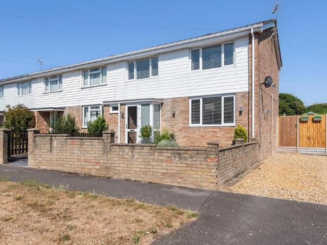 3 bedroom end of terrace house for sale