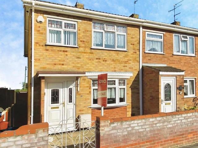 3 bedroom end of terrace house for sale