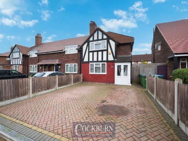 3 bedroom end of terrace house for sale