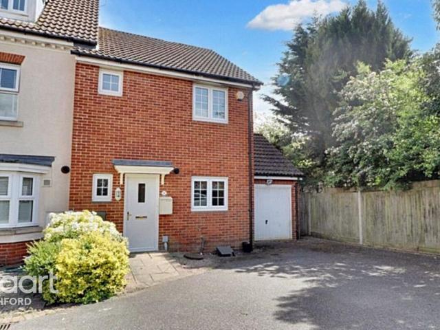 3 bedroom end of terrace house for sale