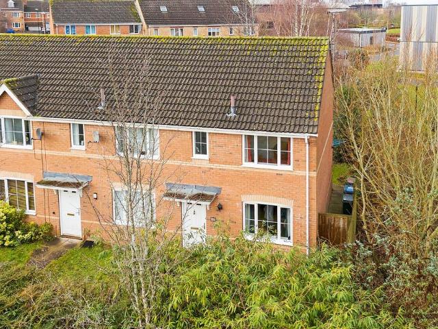 3 bedroom end of terrace house for sale