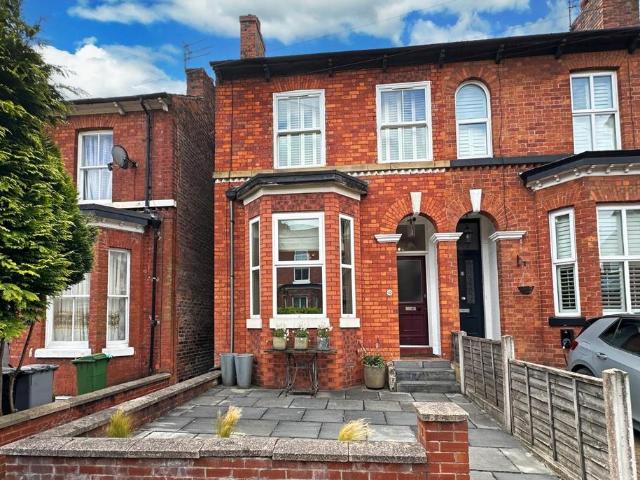 3 bedroom end of terrace house for sale
