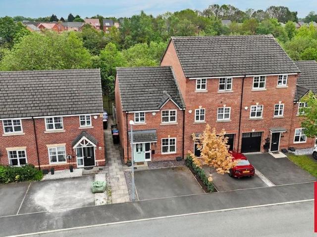 3 bedroom end of terrace house for sale
