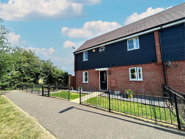 3 bedroom end of terrace house for sale