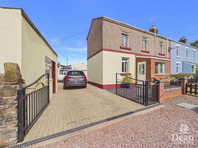 3 bedroom end of terrace house for sale