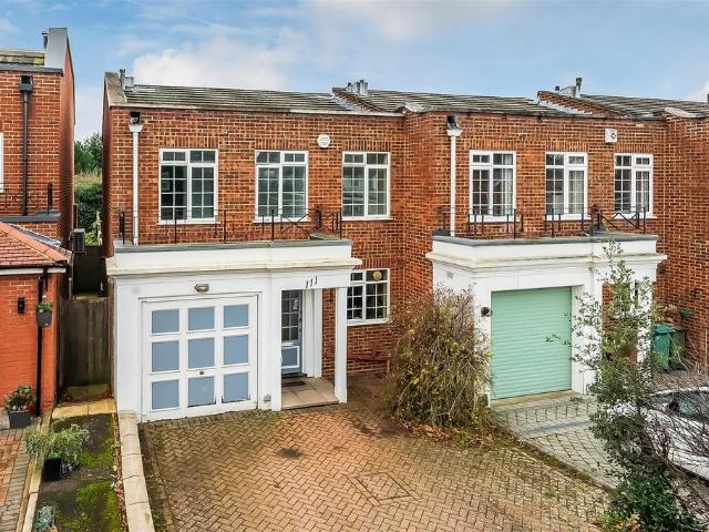 3 bedroom end of terrace house for sale