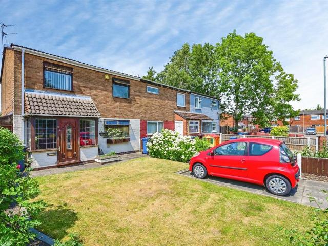 3 bedroom end of terrace house for sale