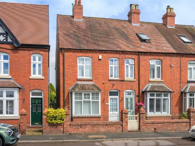 3 bedroom end of terrace house for sale
