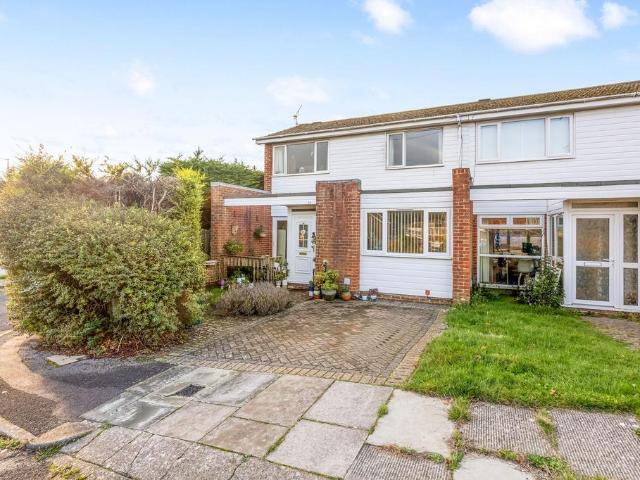 3 bedroom end of terrace house for sale