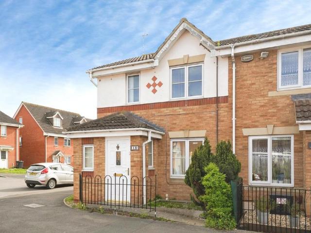 3 bedroom end of terrace house for sale