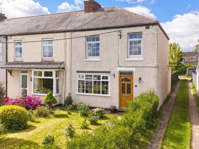 3 bedroom end of terrace house for sale