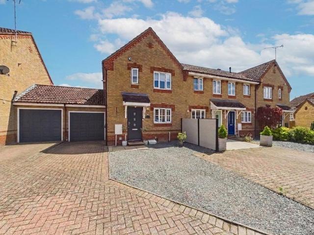 3 bedroom end of terrace house for sale