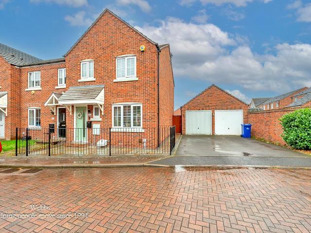 3 bedroom end of terrace house for sale