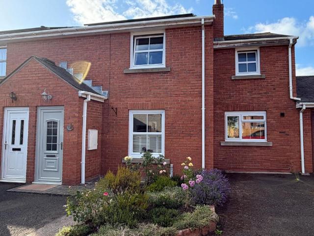 3 bedroom end of terrace house for sale