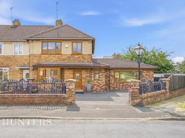3 bedroom end of terrace house for sale