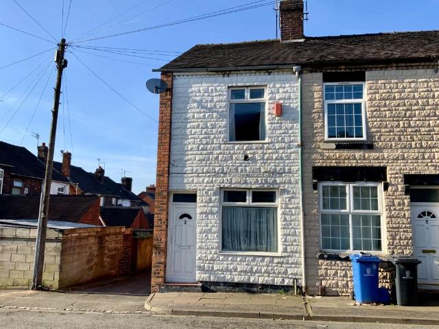 3 bedroom end of terrace house for sale