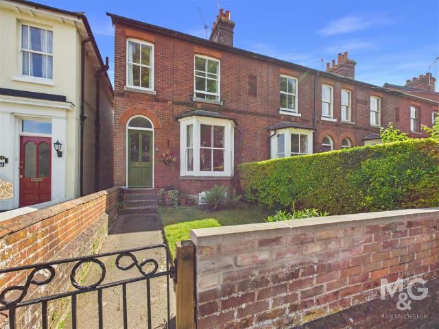 3 bedroom end of terrace house for sale