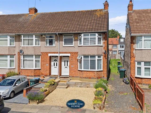 3 bedroom end of terrace house for sale