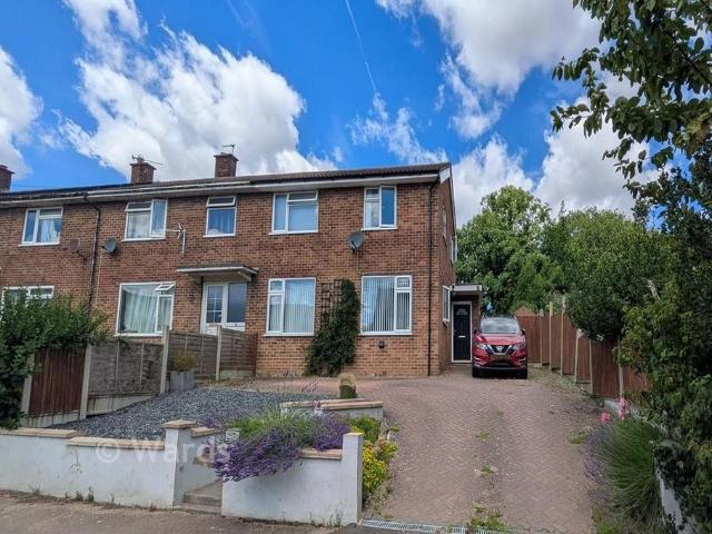 3 bedroom end of terrace house for sale
