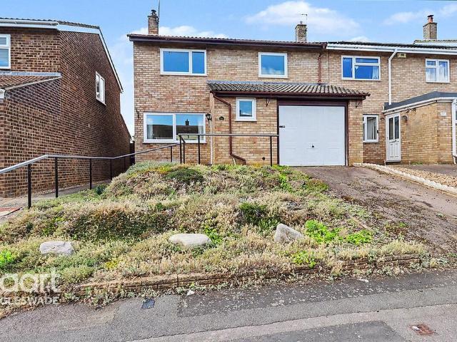 3 bedroom end of terrace house for sale