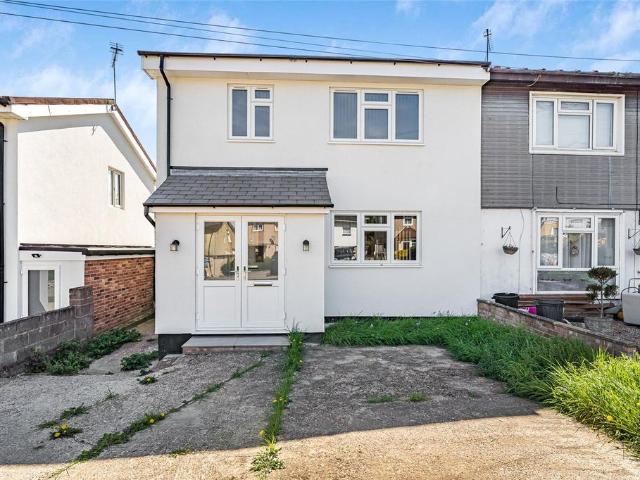 3 bedroom end of terrace house for sale