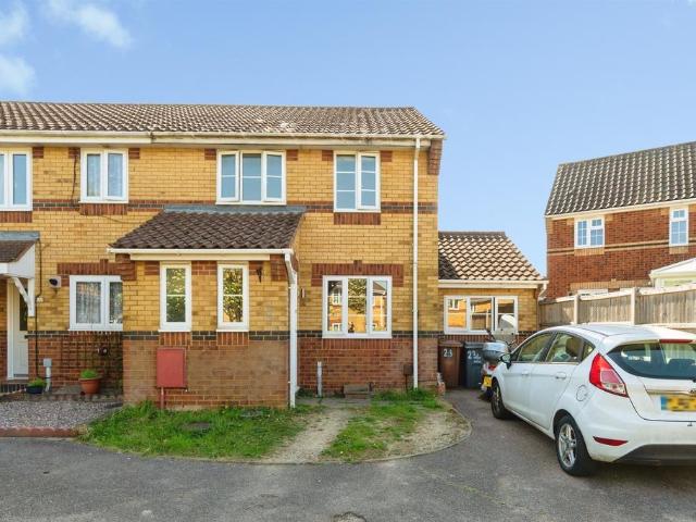 3 bedroom end of terrace house for sale